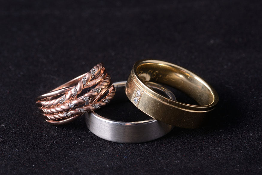 Mixing Metals: Tips on Combining Silver & Gold Jewelry Pieces